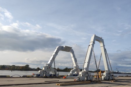 Installation underway at Riga’s bulk terminal | Dry Bulk