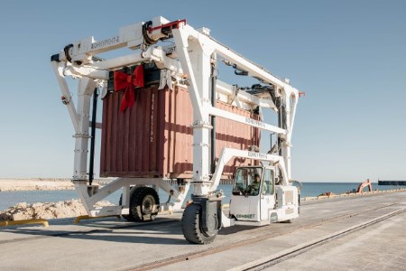 Sarzha multifunctional marine terminal receives inaugural cargo ...